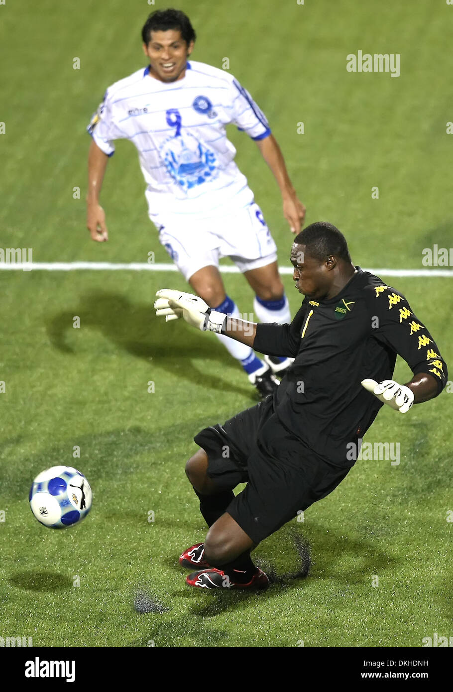 Jamaica goalkeeper donovan ricketts hi-res stock photography and images ...