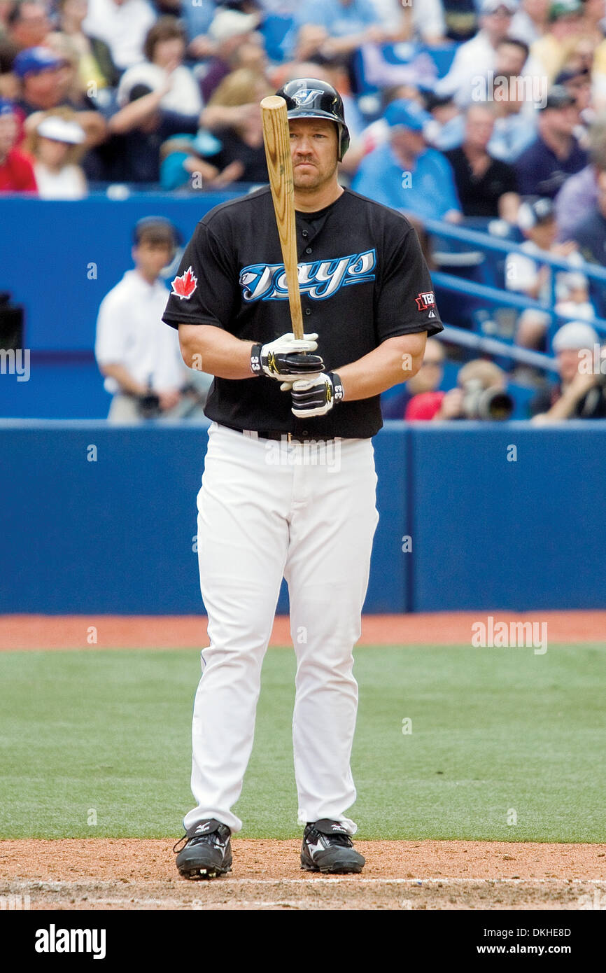Toronto Blue Jays Scott Rolen steps up to bat at the bottom of the ...