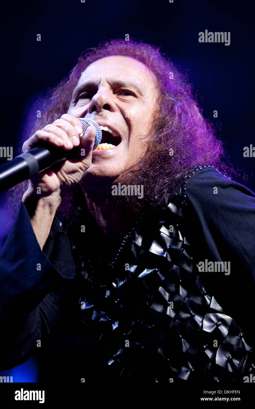 Ronnie james dio heaven hell hi-res stock photography and images - Alamy