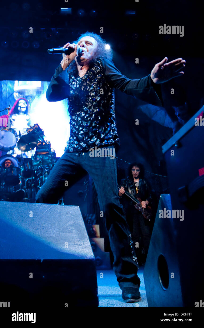 Ronnie james dio heaven hell hi-res stock photography and images - Alamy