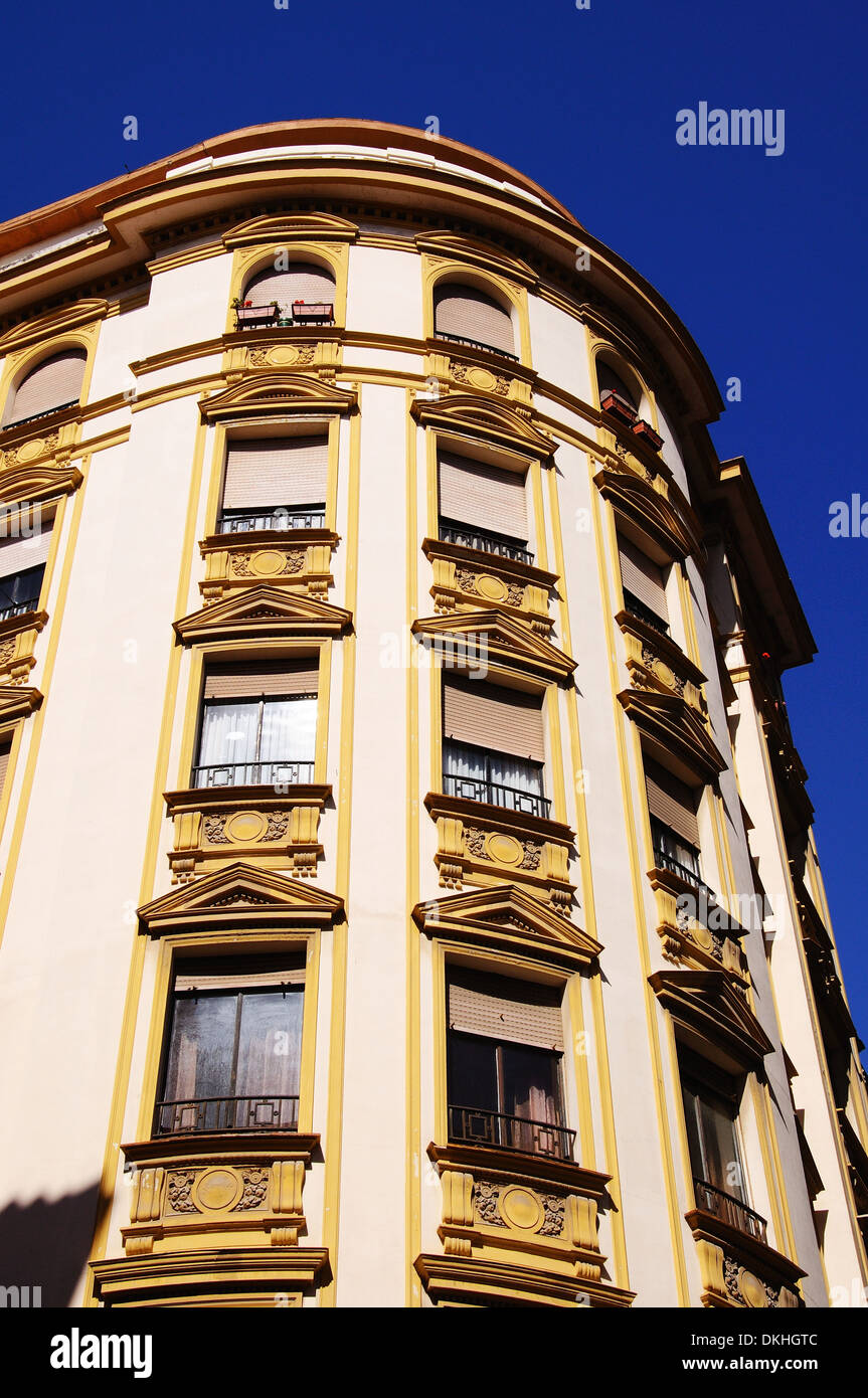 Spanish building blocks hi-res stock photography and images - Alamy