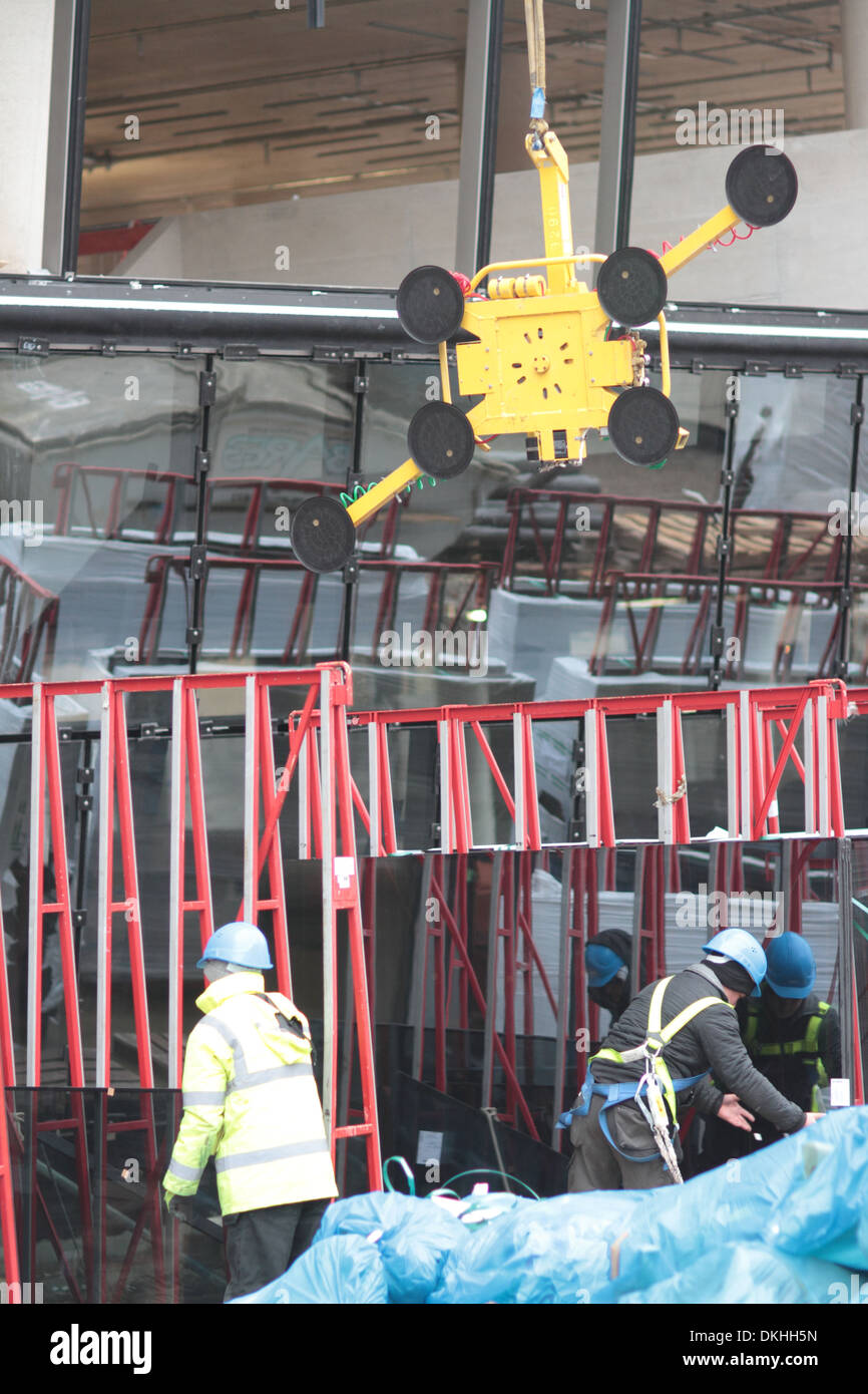 Installing windows hi-res stock photography and images - Alamy