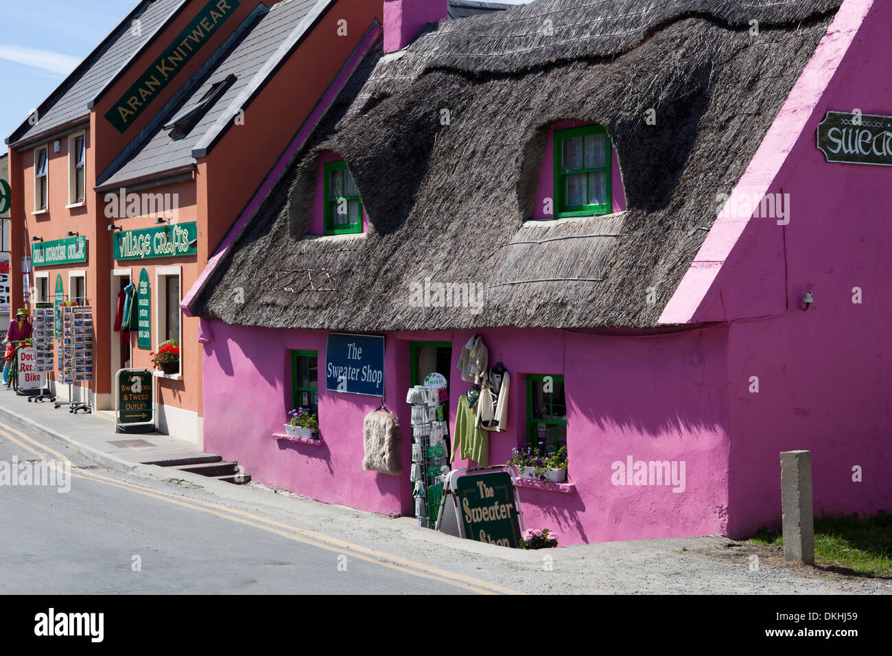 Traditional Old Irish shop with a thatched roof, Doolin, Co. Clare ...