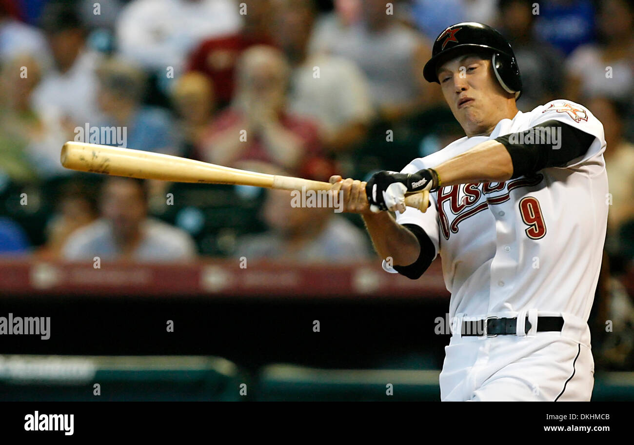 Connectes hi-res stock photography and images - Alamy