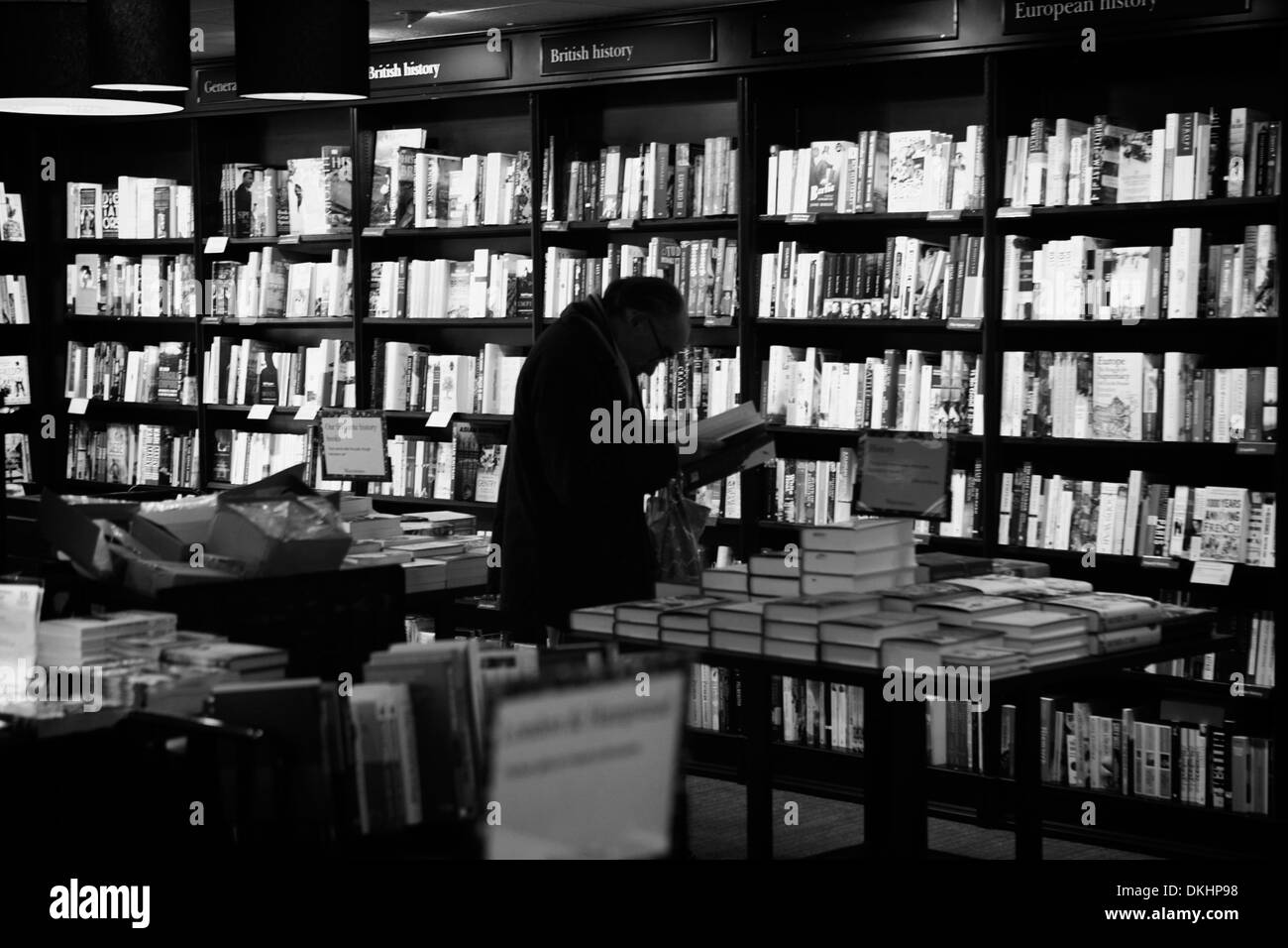 Uk bookshop inside Black and White Stock Photos & Images - Alamy