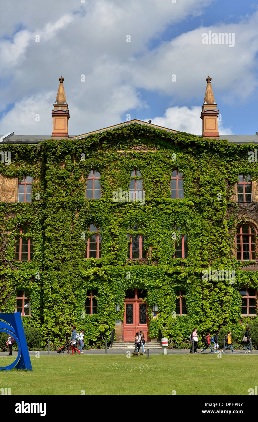 Hauptgebaeude, Karl-Bonhoeffer-Nervenklinik, Oranienburger Strasse ...