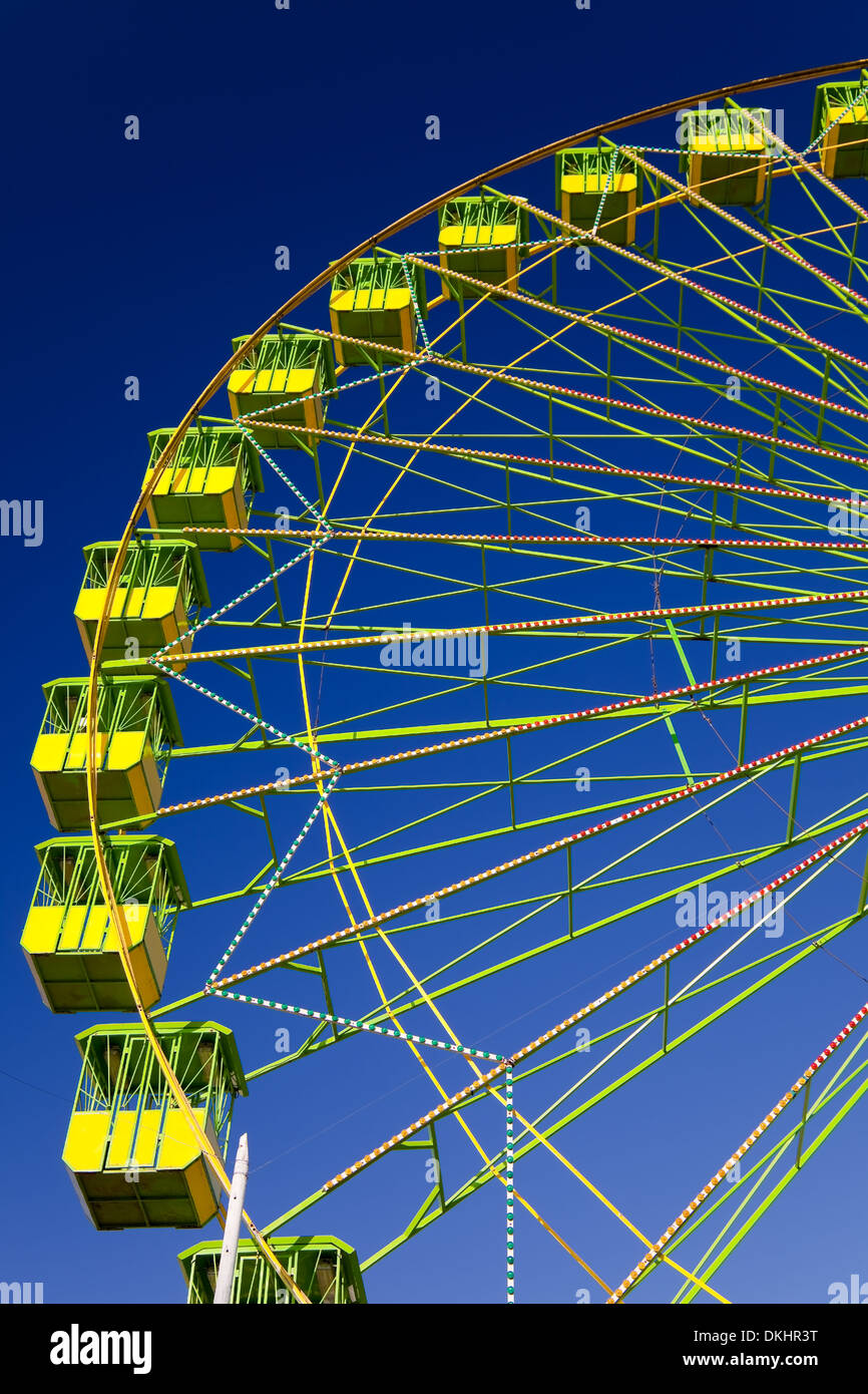 Big ferris wheel and fun fair hi-res stock photography and images - Alamy