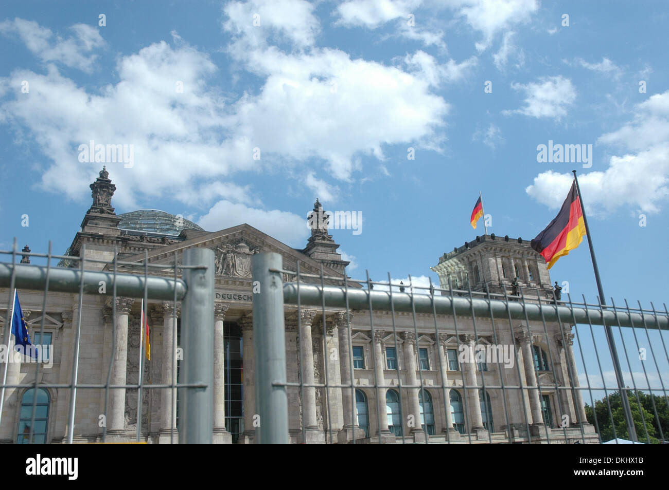 Berlin, Germany. 23rd May, 2009. The Reichstag building is fenced in on ...