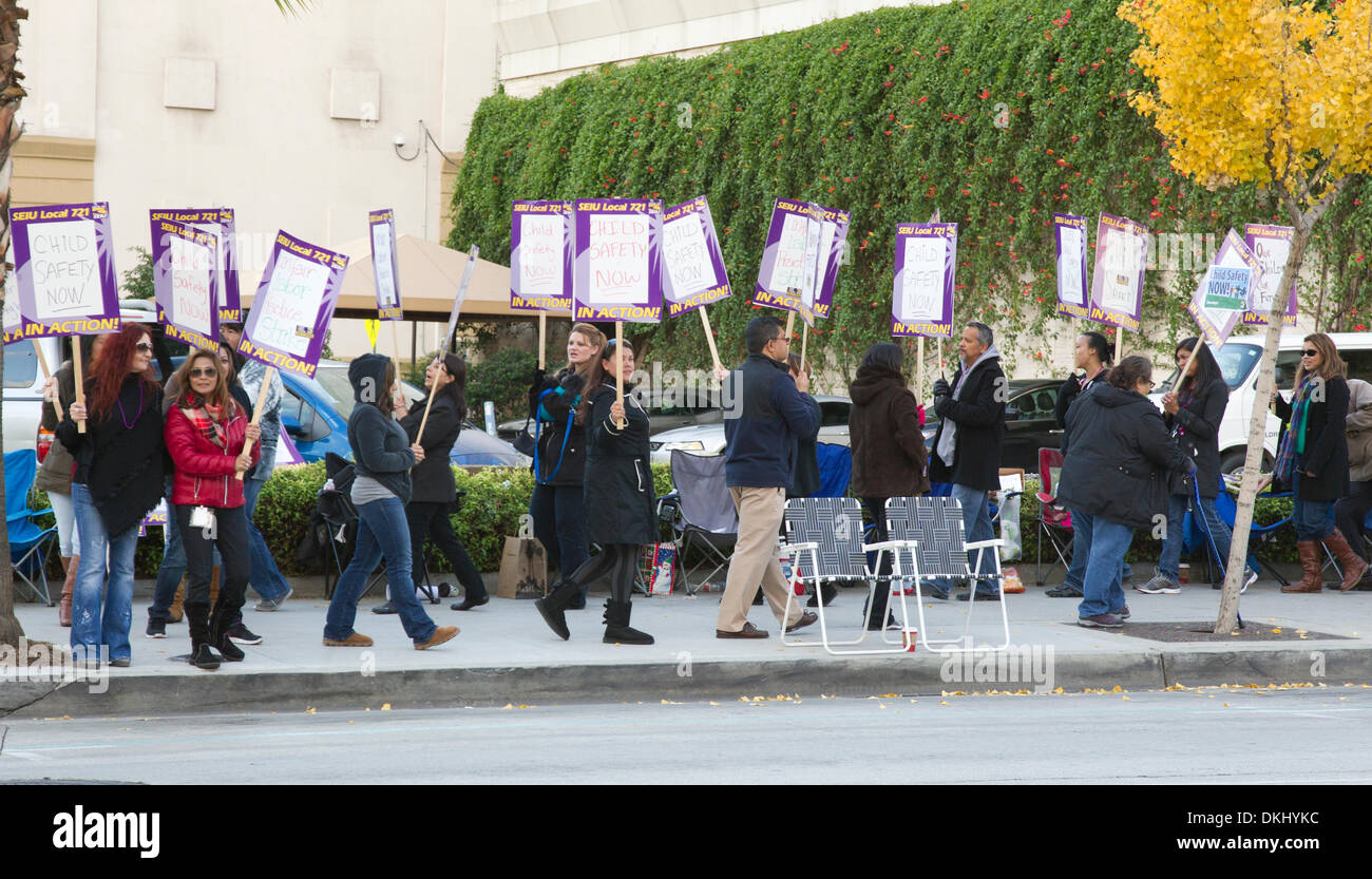 Child protective services hi-res stock photography and images - Alamy