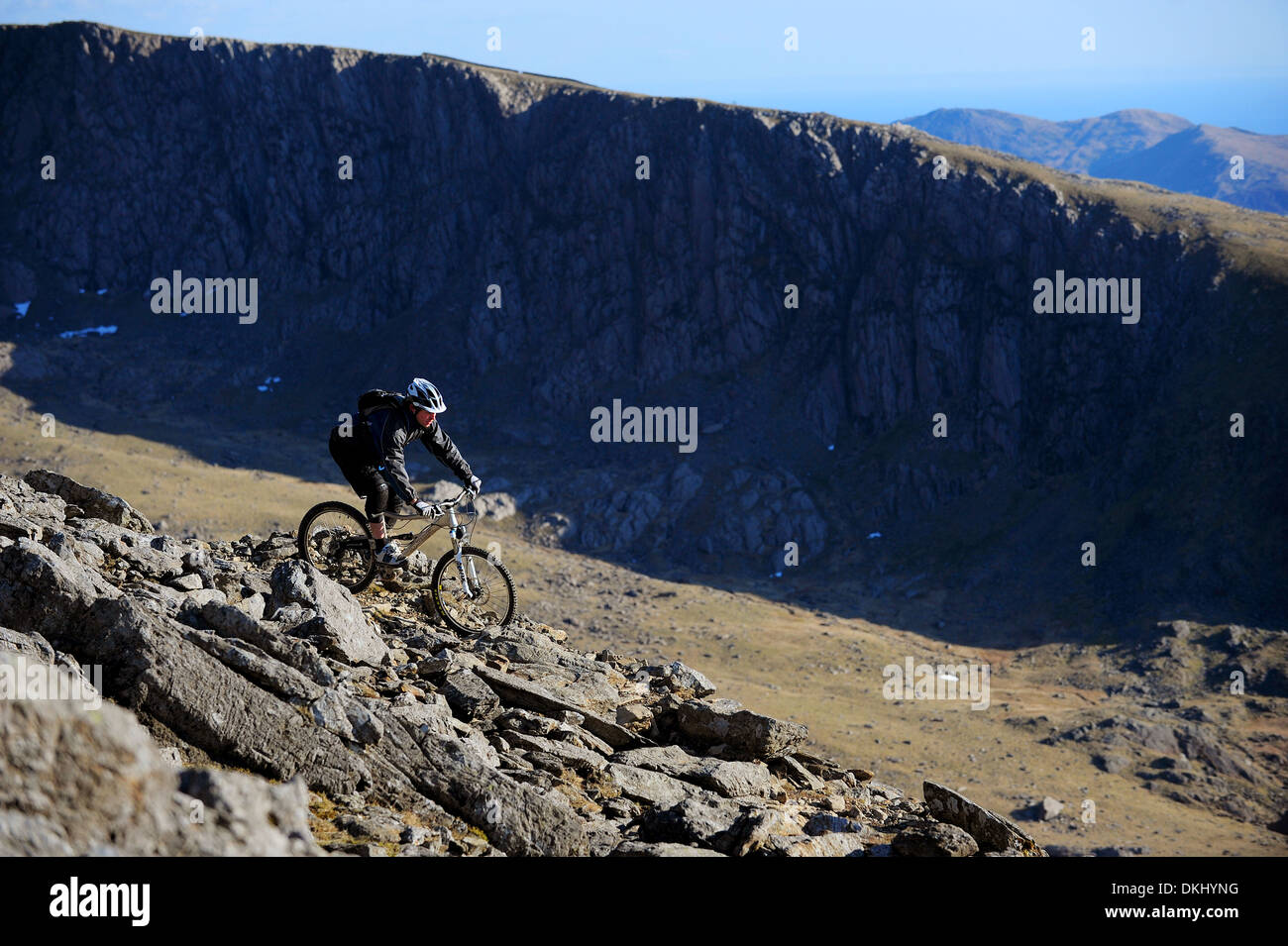 Rough cycle path hi-res stock photography and images - Alamy