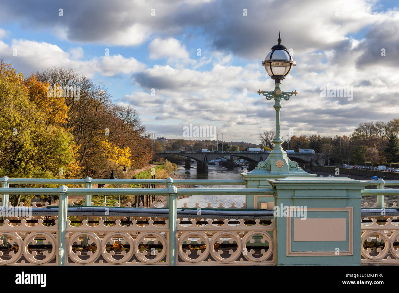 Richmond railway bridge hi-res stock photography and images - Alamy