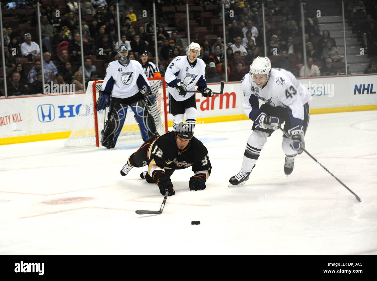Nov 19, 2009 - Anaheim, California, USA - NHL Hockey - KYLE CALDER ...