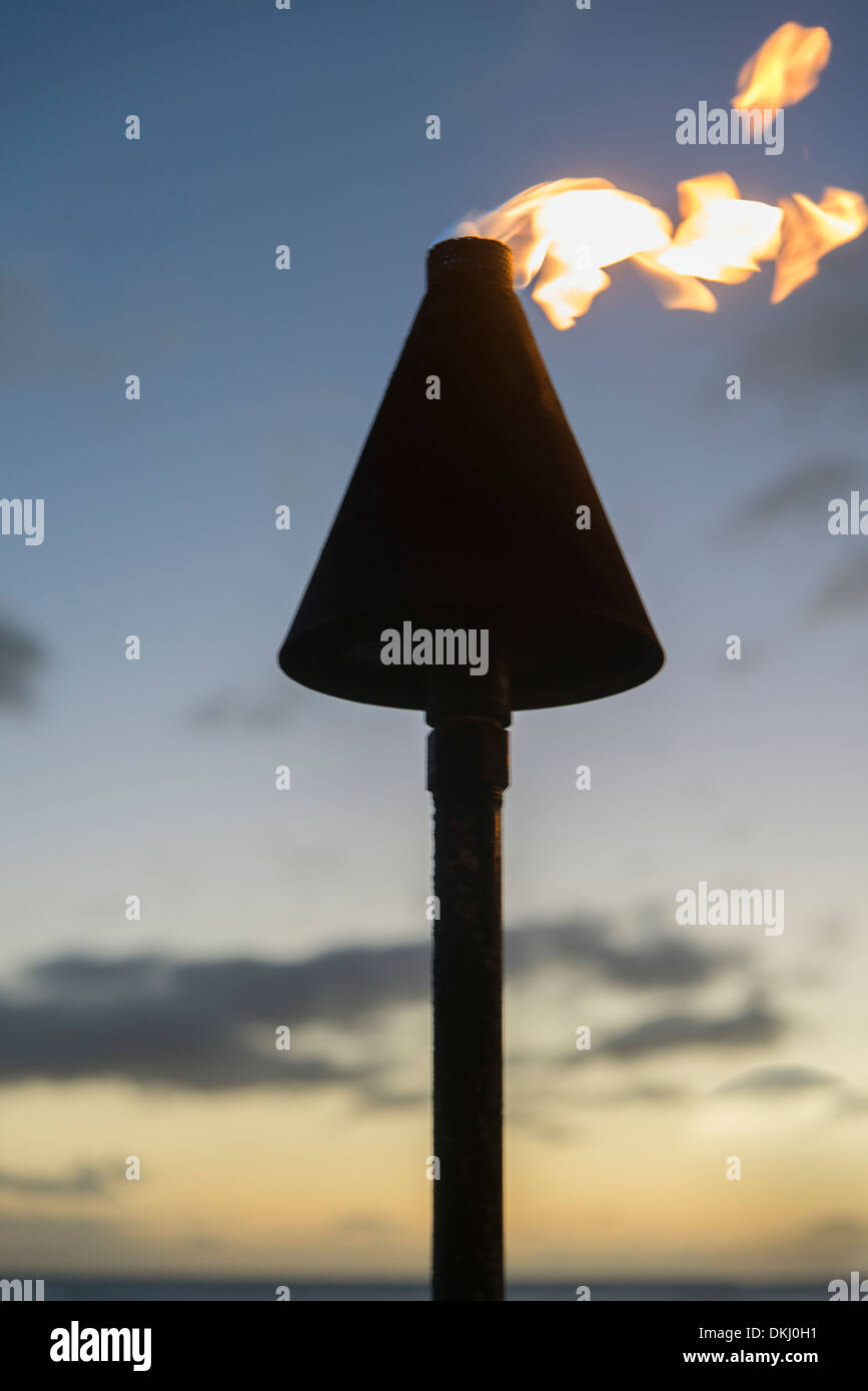 Burning tiki torch hi-res stock photography and images - Alamy