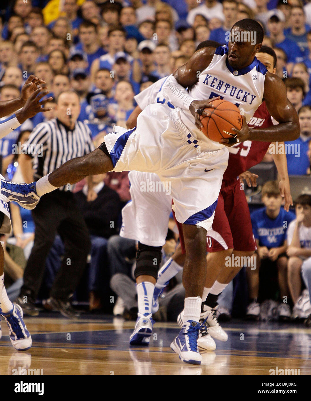 Patrick Patterson pulled down one of his 18 rebounds to go with 19 ...