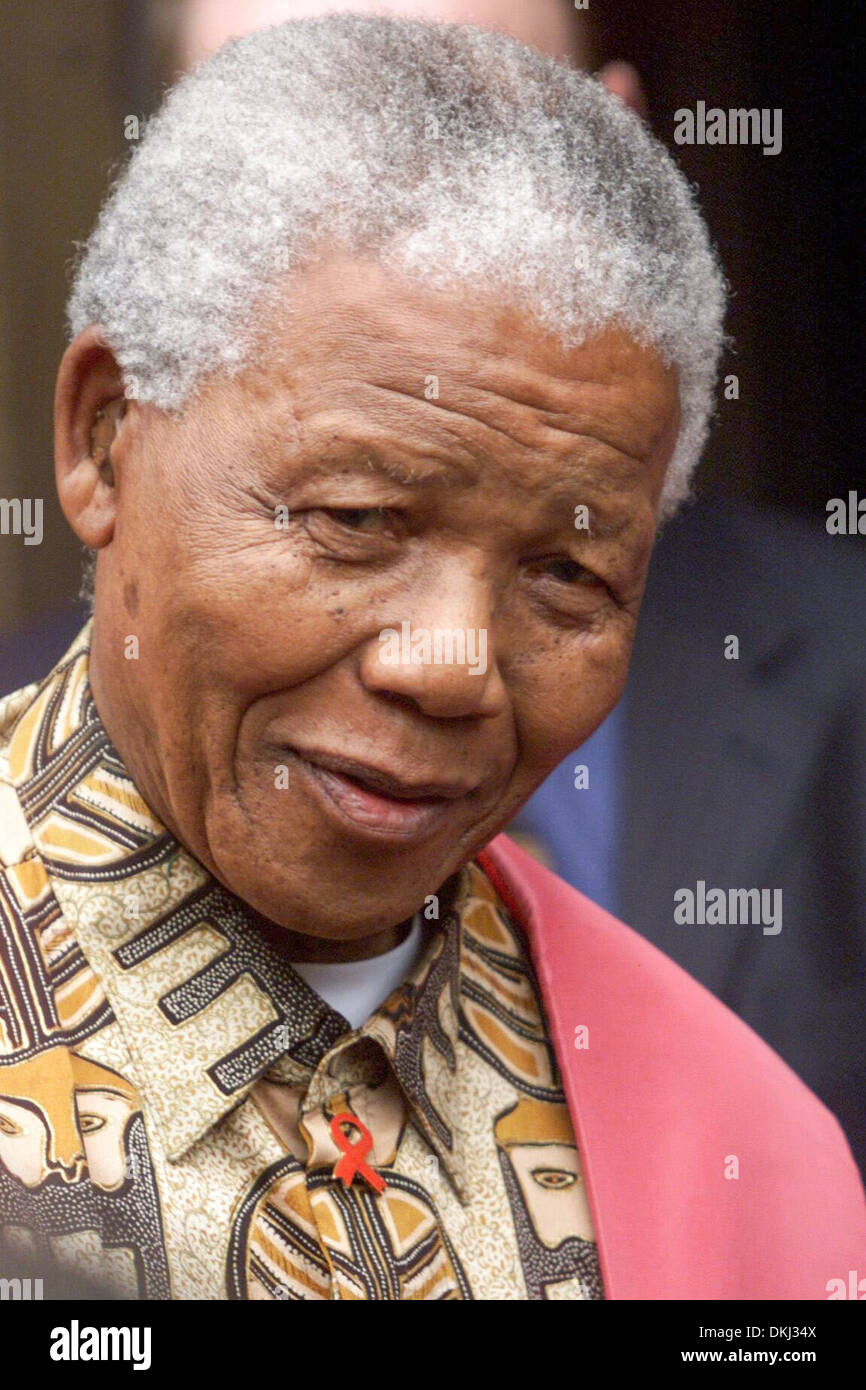 Nelson mandela hi-res stock photography and images - Alamy