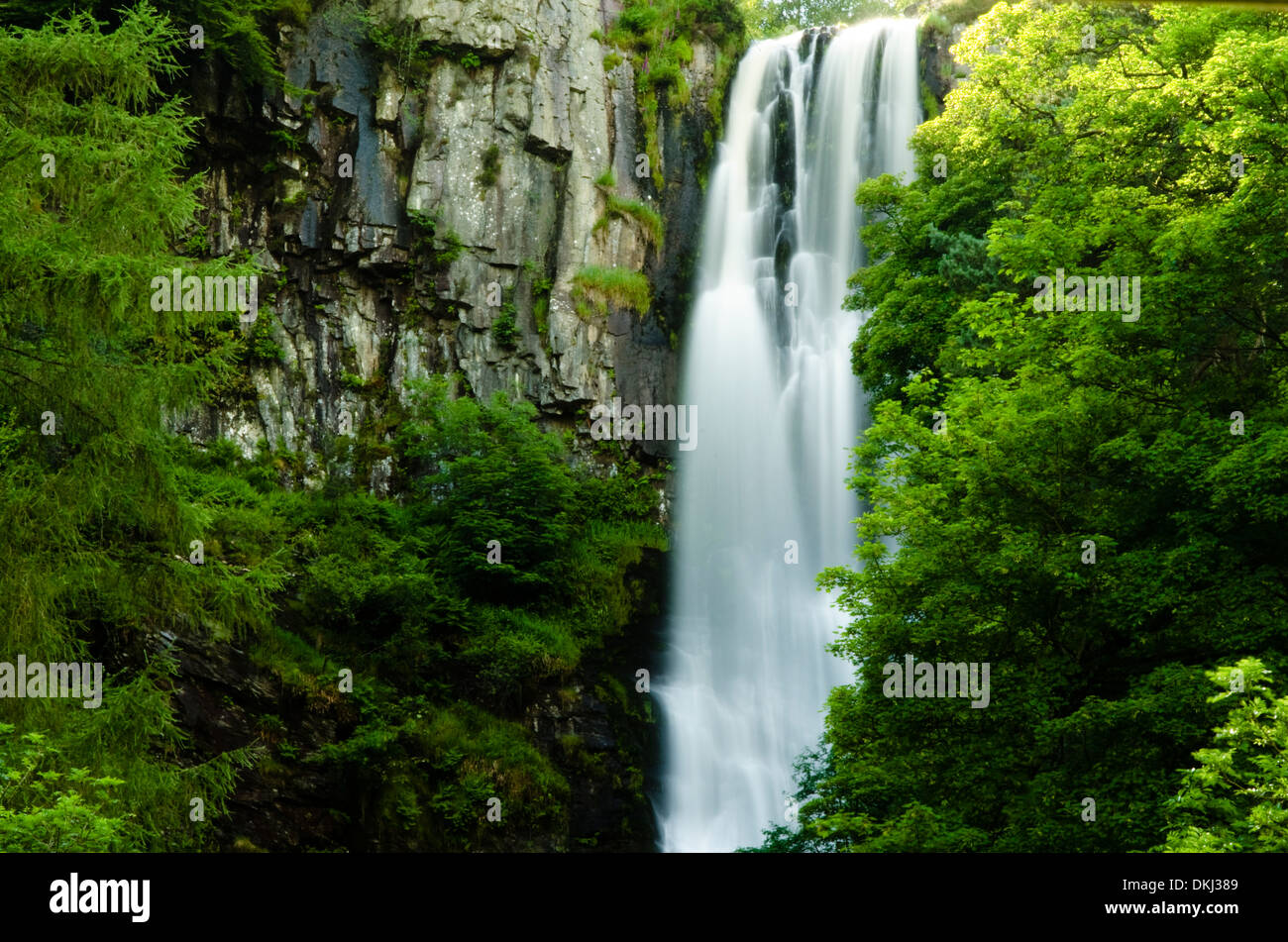 Llanrhaeadr waterfall hi-res stock photography and images - Alamy