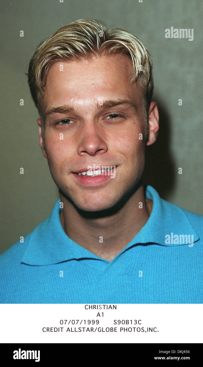 07 07 1999 hi-res stock photography and images - Alamy