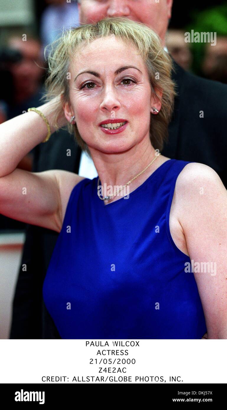 Paula wilcox hi-res stock photography and images - Alamy
