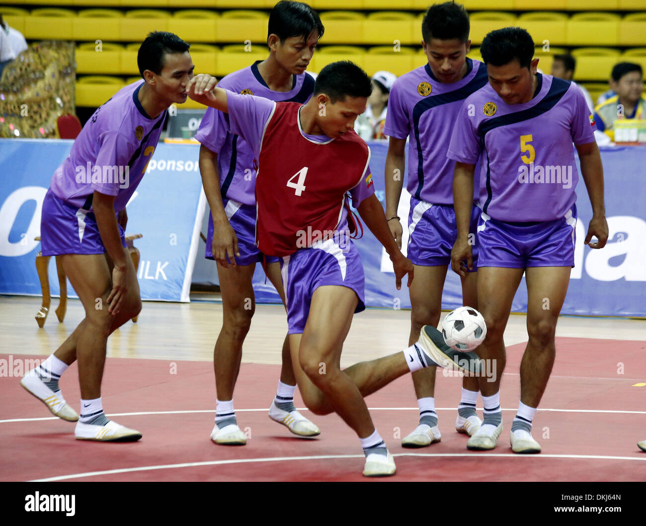 Chinlone Stock Photos & Chinlone Stock Images - Alamy