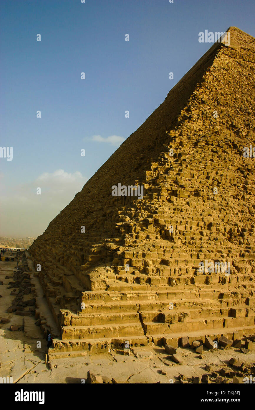 Golden pyramid hi-res stock photography and images - Alamy
