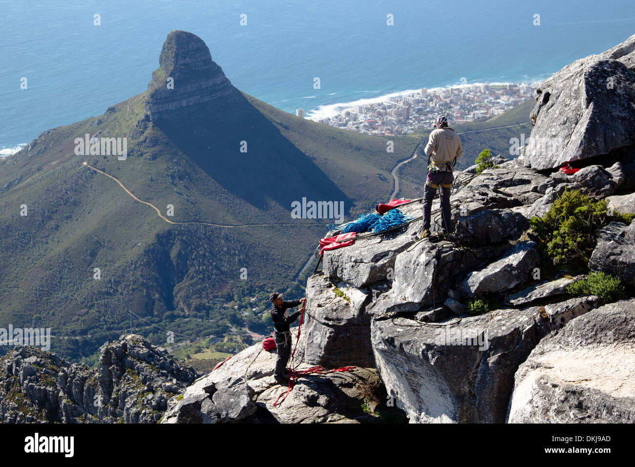 Two climbers abseiling on Table Mountain, Cape Town Stock Photo - Alamy