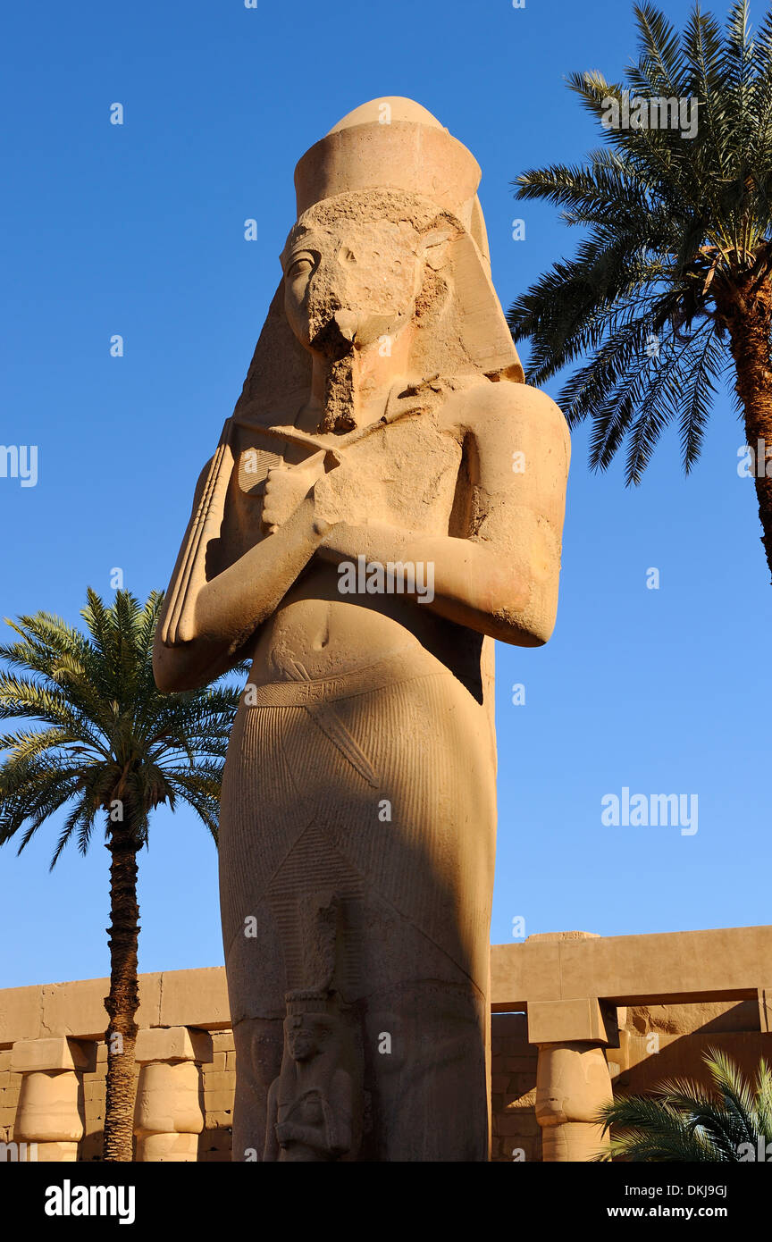 Ramesses ii karnak hi-res stock photography and images - Alamy
