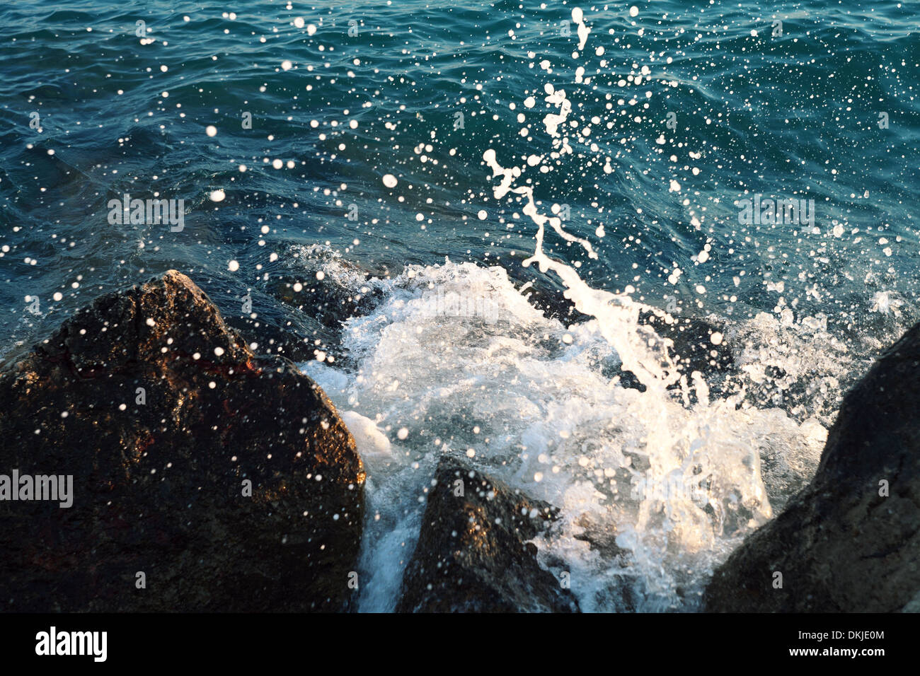 Splashes of sea waves hi-res stock photography and images - Alamy
