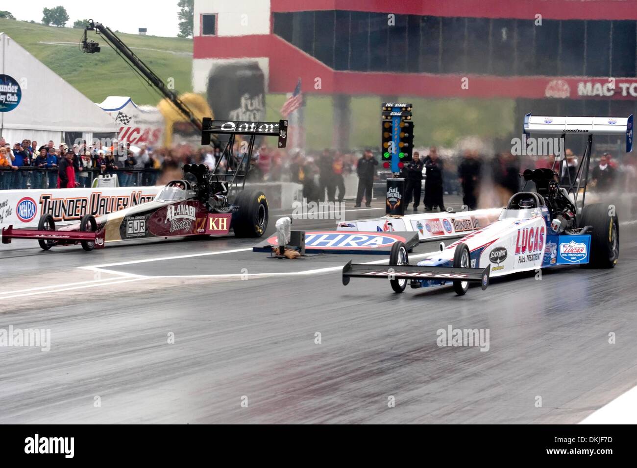 May 17, 2009 - Bristol, Tennessee, U.S - 17 May 2009:Top Fuel drivers ...