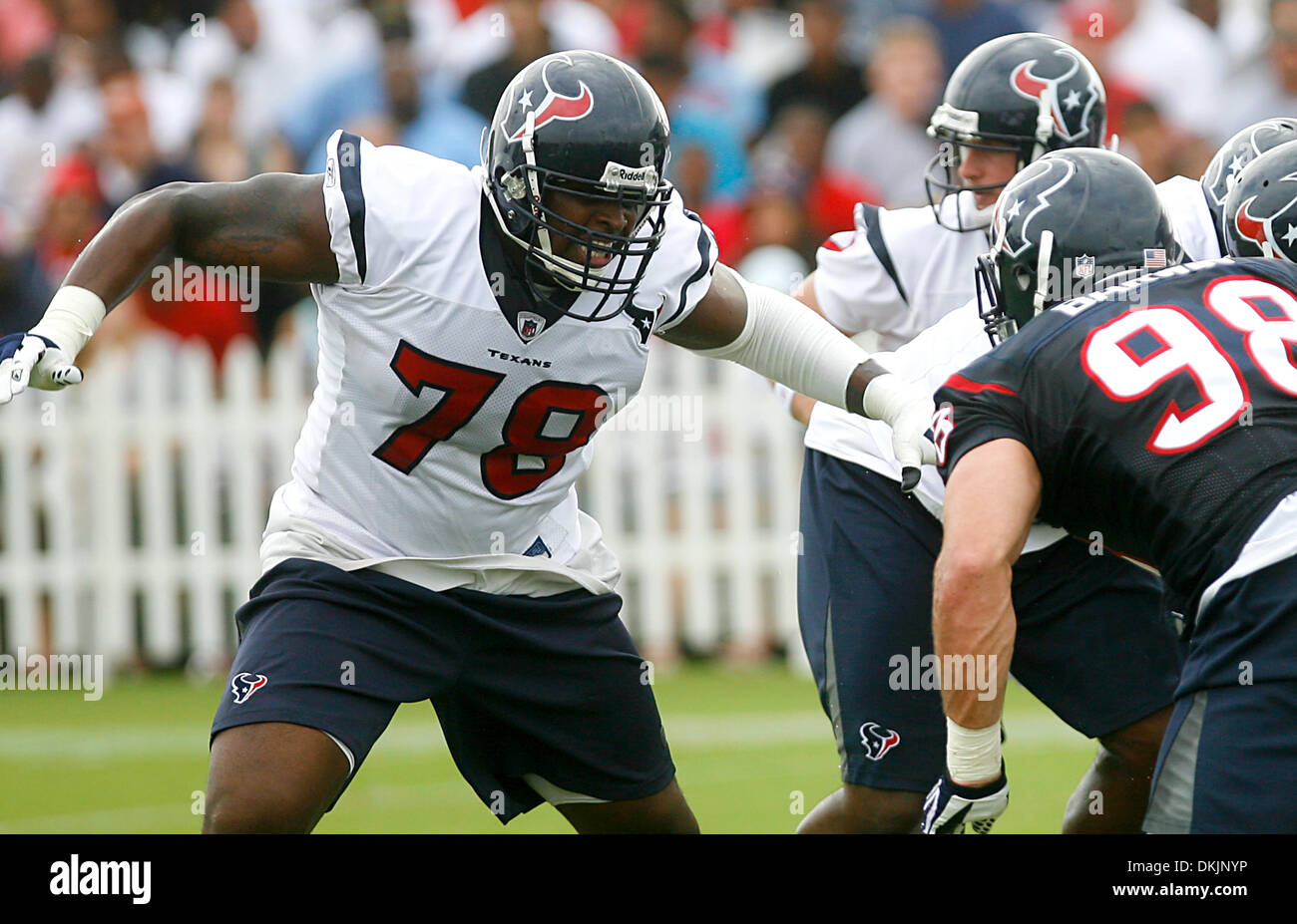Connor barwin tackle hi-res stock photography and images - Alamy
