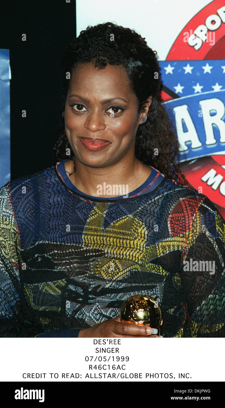 Desree hi-res stock photography and images - Alamy