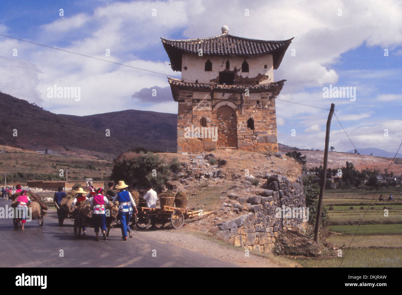 Dali bai autonomous prefecture of dali hi-res stock photography and ...