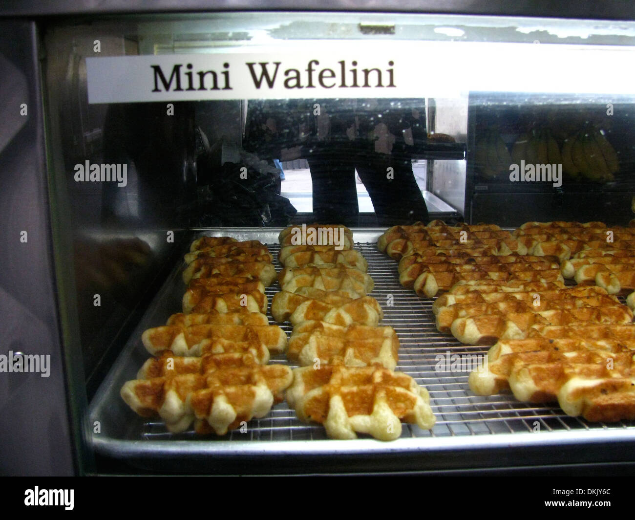 Waffles and dinges hi-res stock photography and images - Alamy