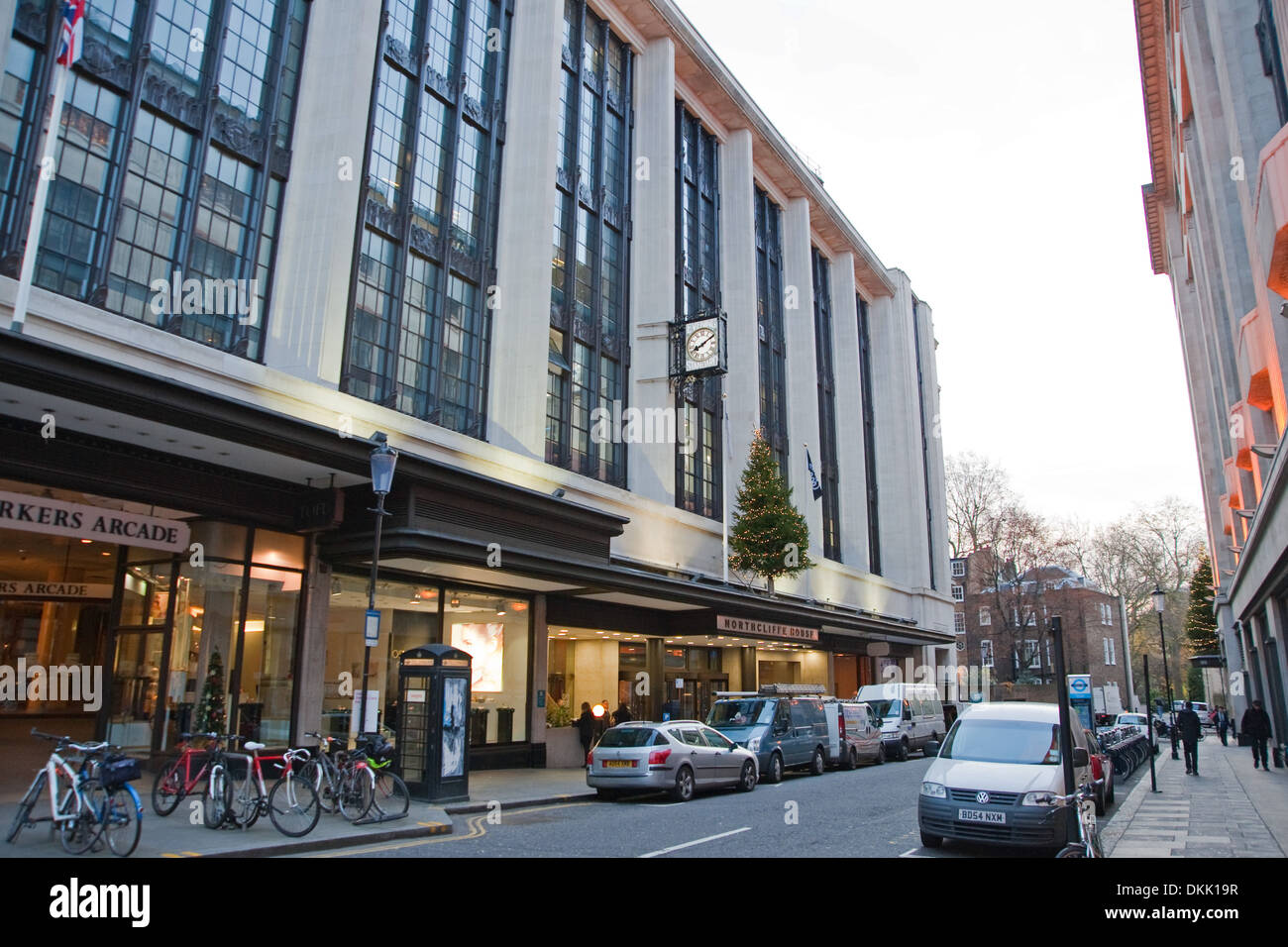 Daily mail office london hi-res stock photography and images - Alamy