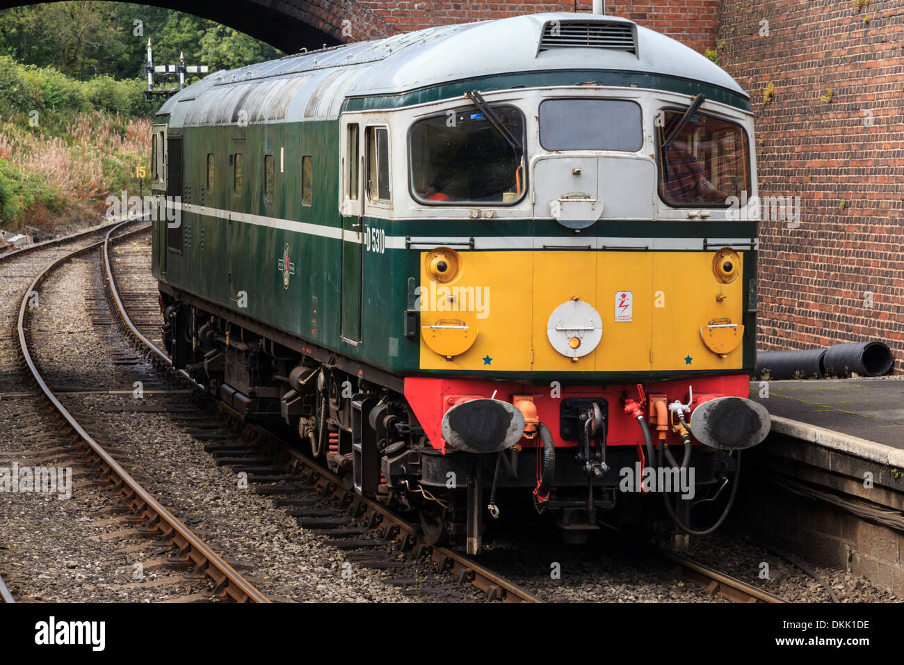 Class 26 (26010/D5310) is seen running on the Llangollen Heritage ...