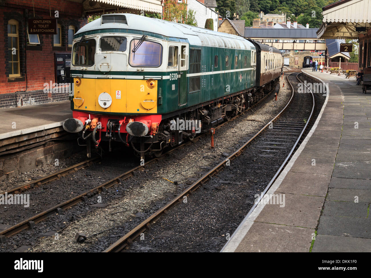 Class 26 diesel locomotive hi-res stock photography and images - Alamy