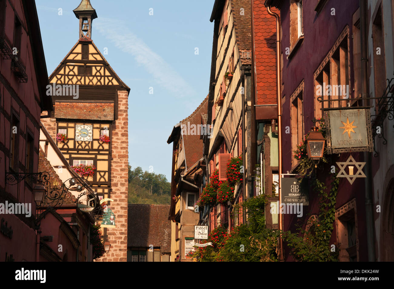 Dolder tower gate hi-res stock photography and images - Alamy