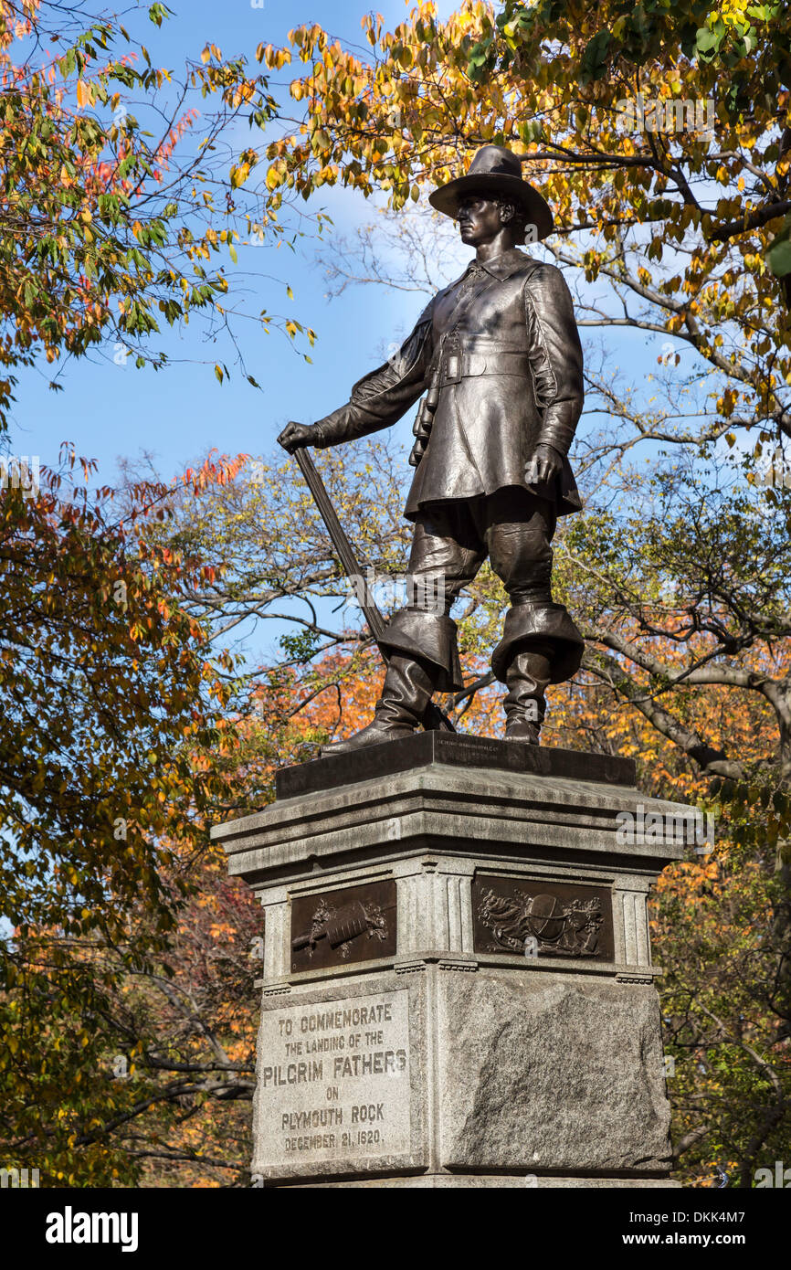 Central park pilgrim statue pilgrim hi-res stock photography and images ...