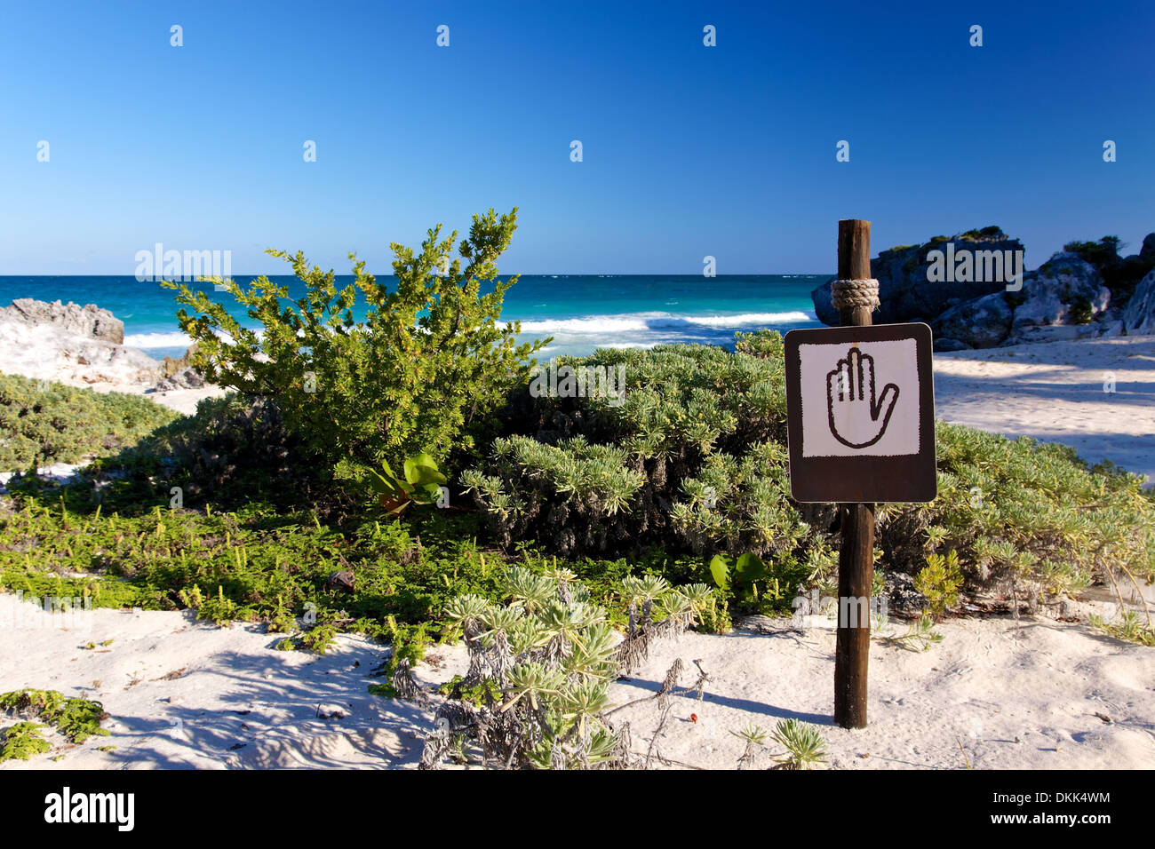 Cancun sign beach hi-res stock photography and images - Alamy