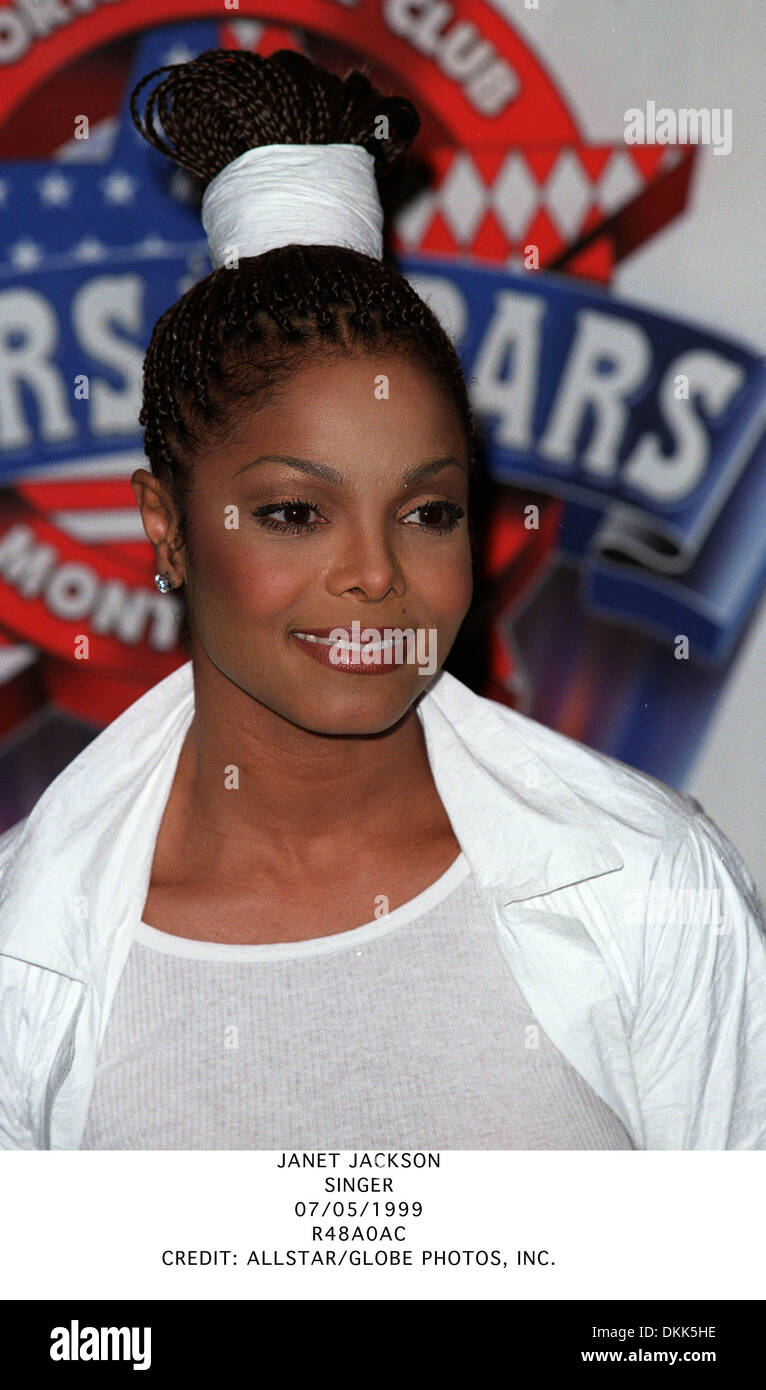 Janet jackson 1999 hi-res stock photography and images - Alamy