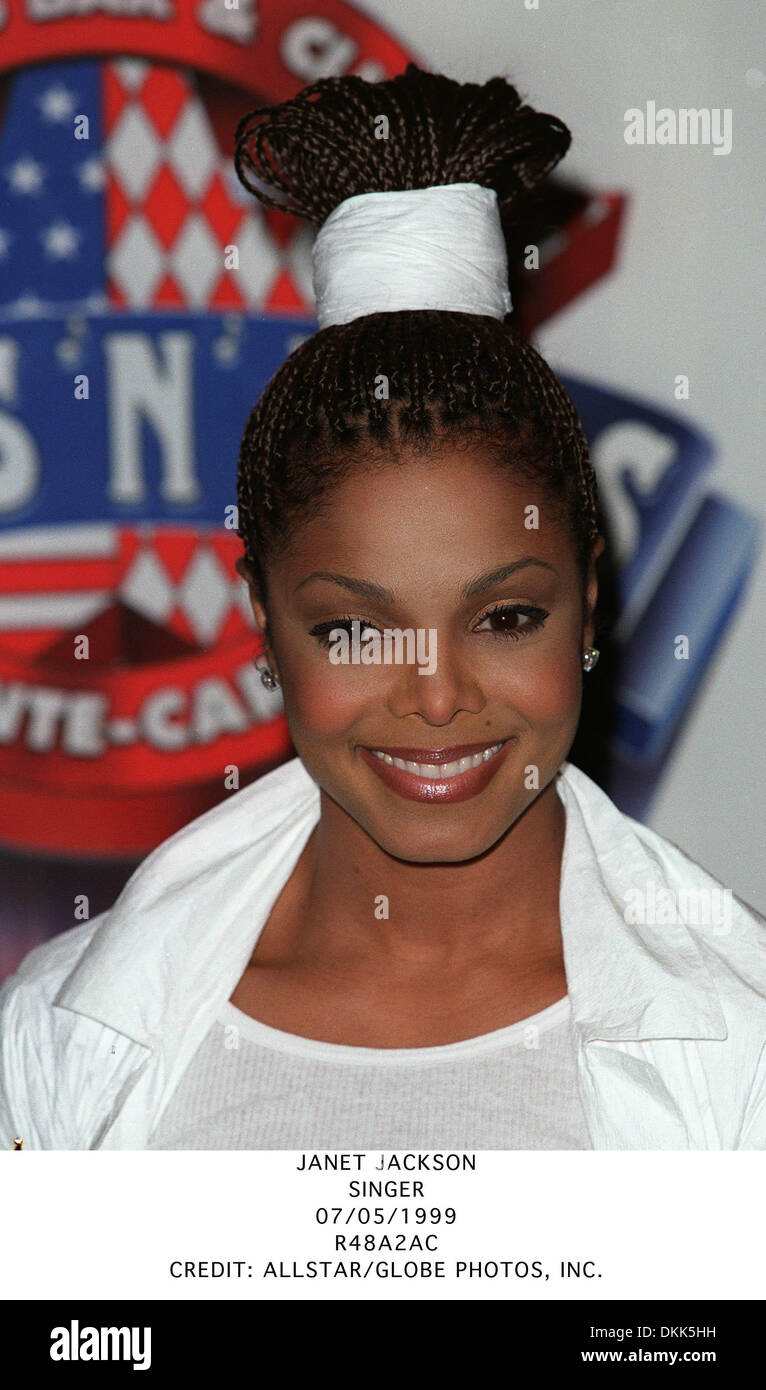 Janet jackson 1999 hi-res stock photography and images - Alamy