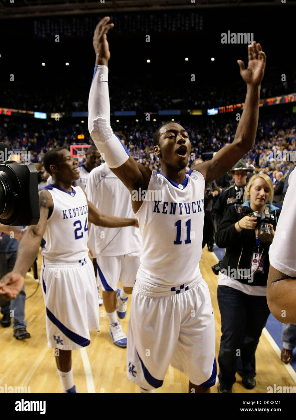John wall kentucky fans hi-res stock photography and images - Alamy