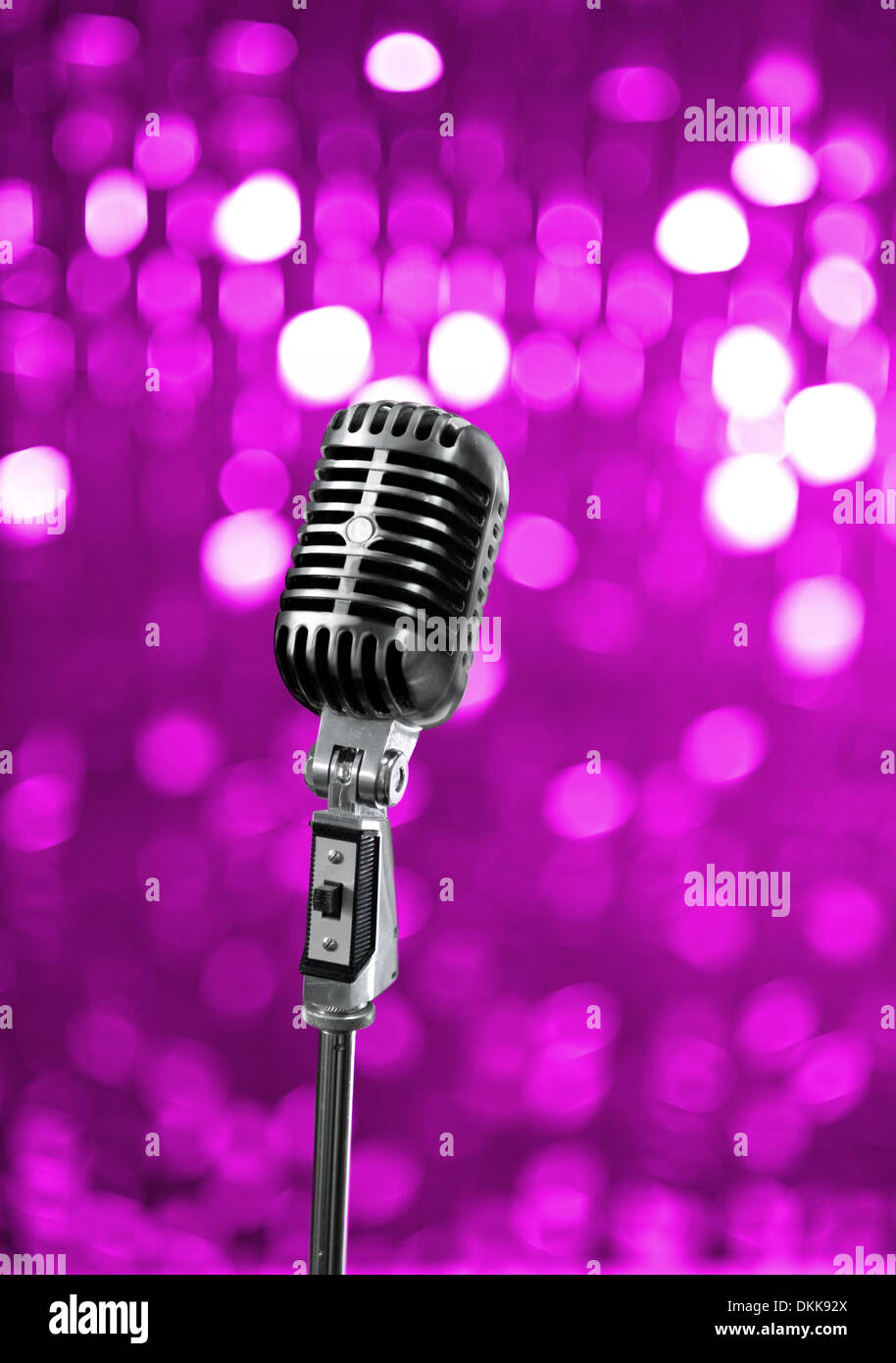Vintage image of microphone hi-res stock photography and images - Alamy