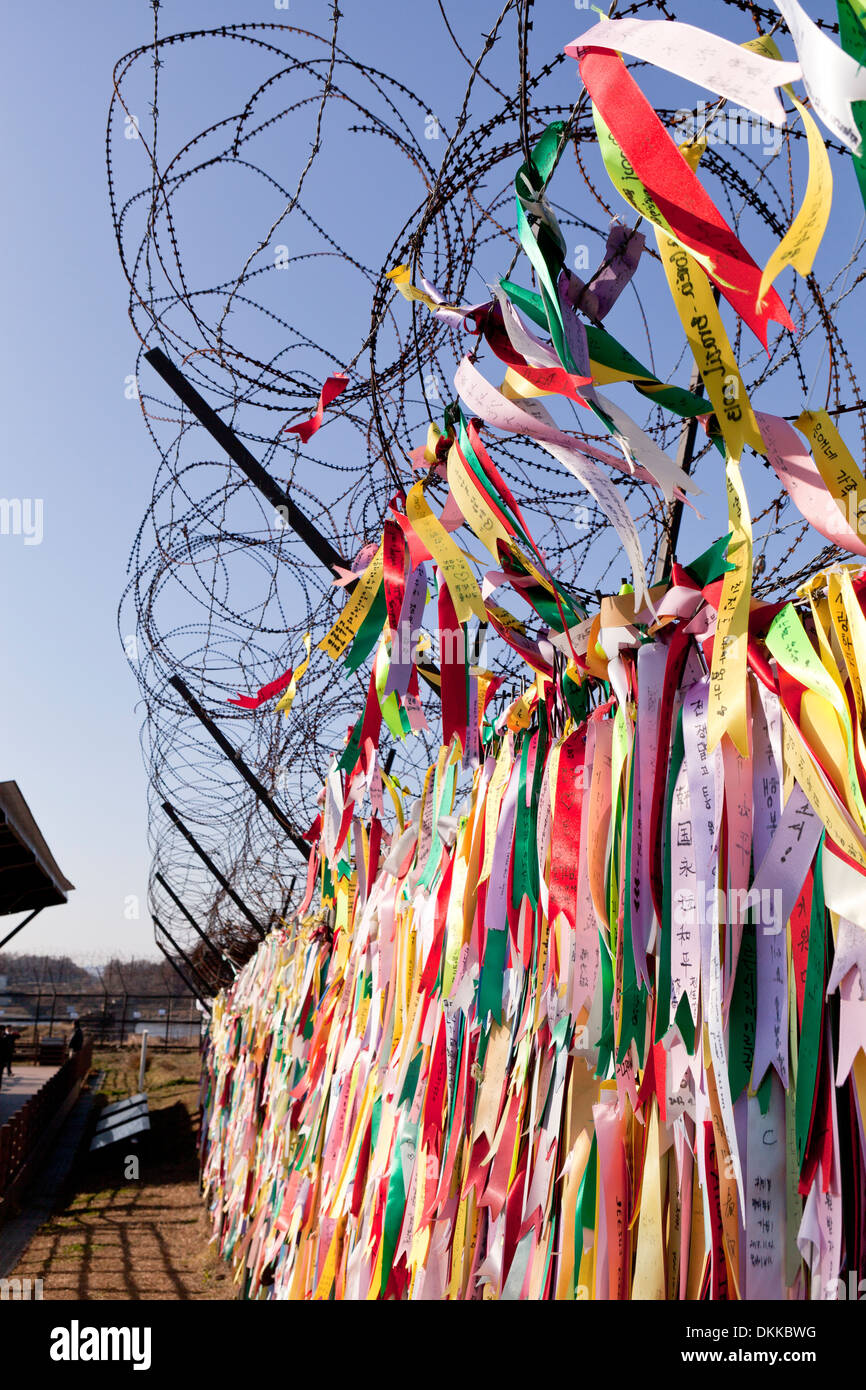 Messages of peace and unity left on fence at Bridge of No Return ...
