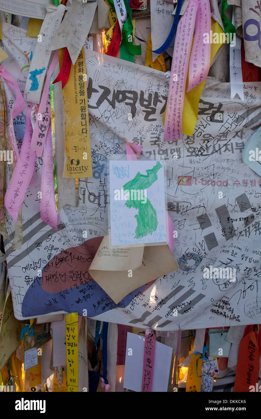 Dmz freedom bridge hi-res stock photography and images - Alamy