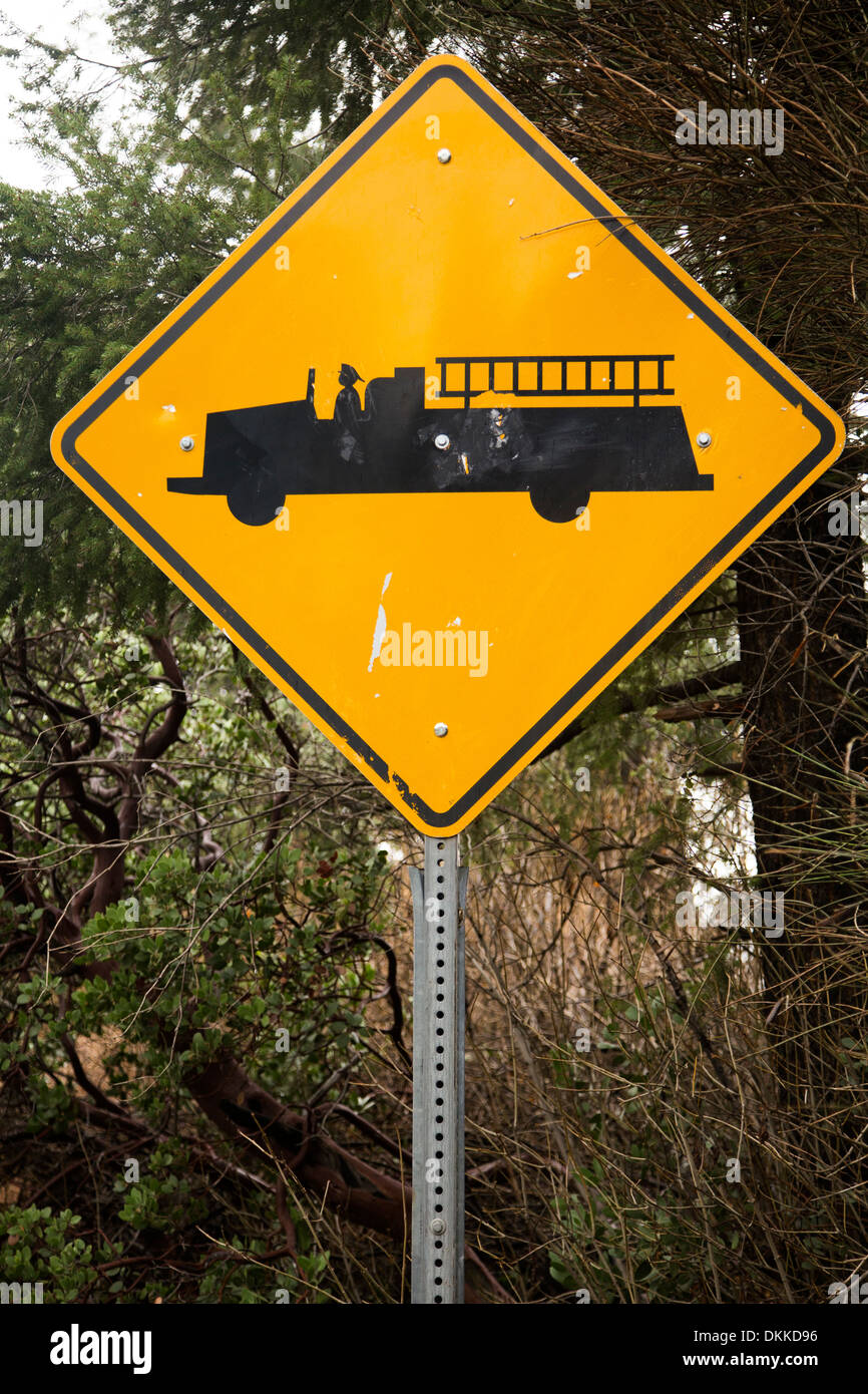 "Fire Station" Traffic sign Stock Photo - Alamy