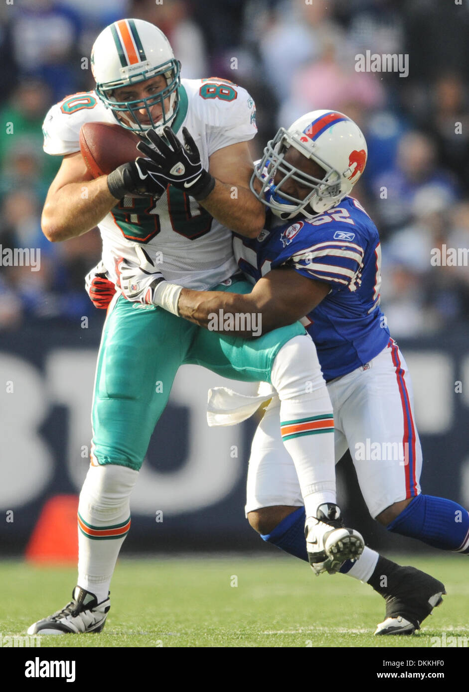 Ralph wilson stadium orchard park hi-res stock photography and images ...