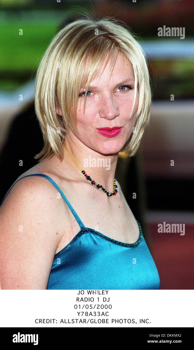 May 1, 2000 - JO WHILEY.RADIO 1 DJ.01/05/2000.Y78A33AC.CREDIT:(Credit ...