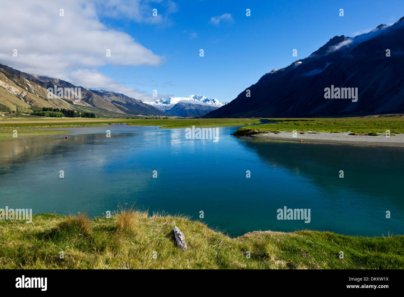 The Ahuriri river valley in the early morning with Mount Aspire in the ...