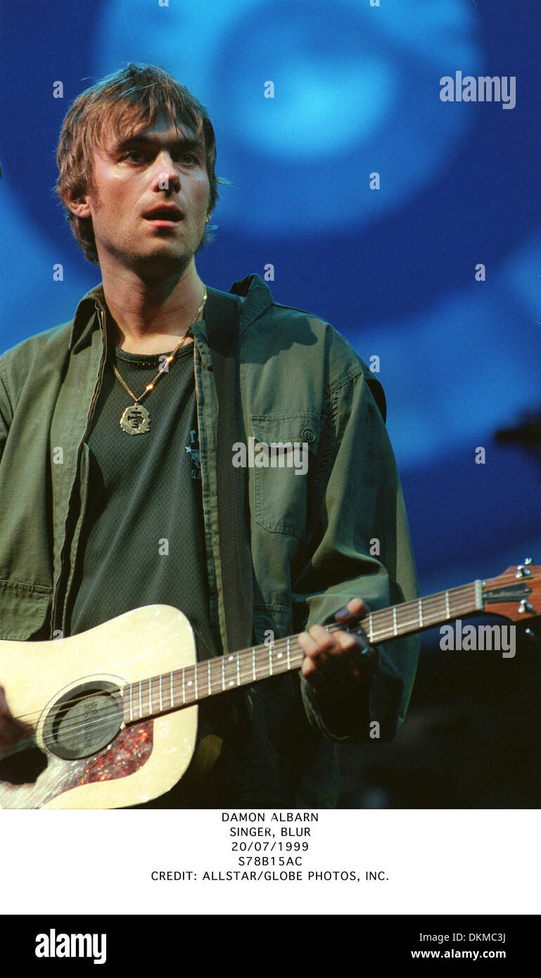 DAMON ALBARN.SINGER, BLUR.20/07/1999.S78B15AC Stock Photo - Alamy