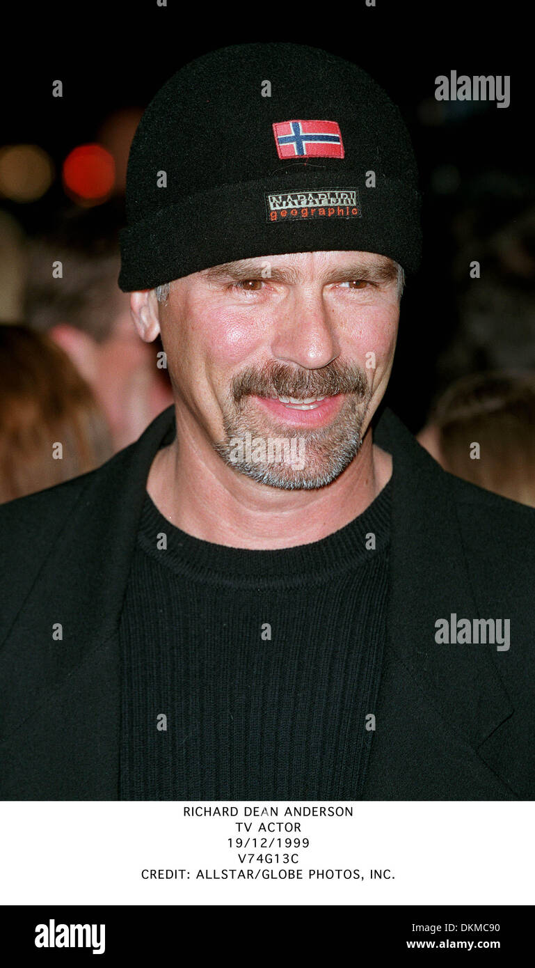 Actor richard anderson hi-res stock photography and images - Alamy